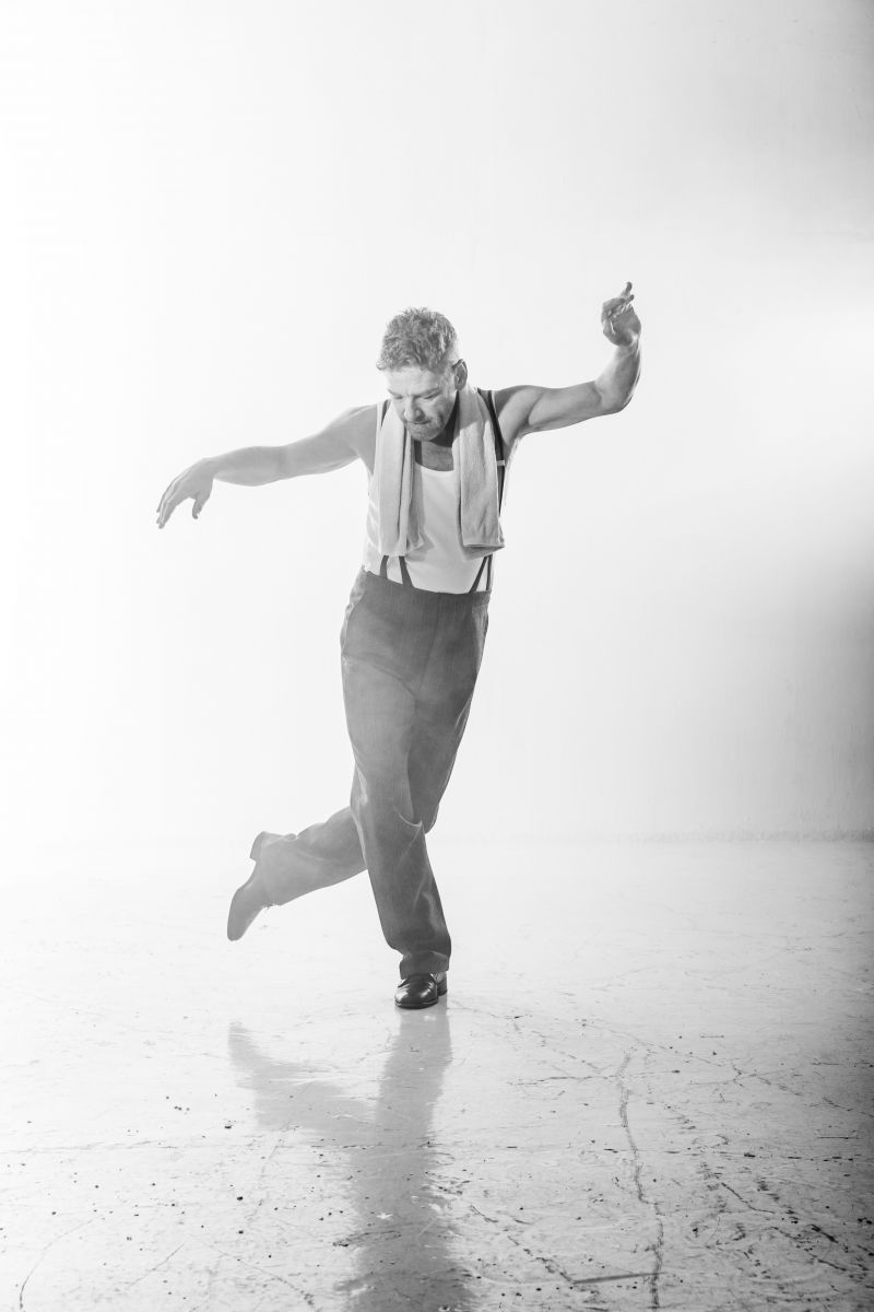 First Glimpse…Kenneth Branagh in The Entertainer – Love London Love Culture