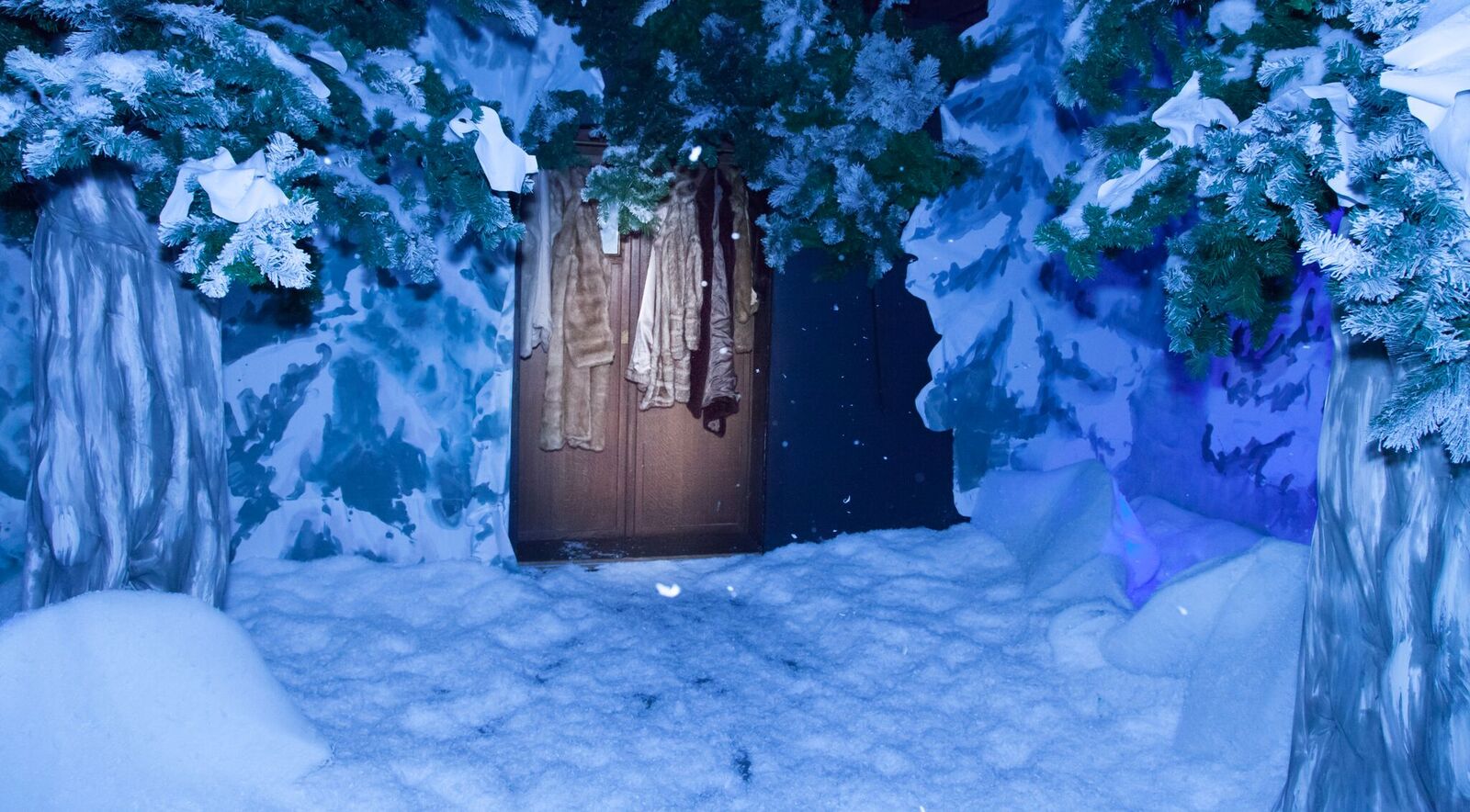 NEWS: Pop Up Screens Bringing Back Cinema in the Snow Experience – Love ...