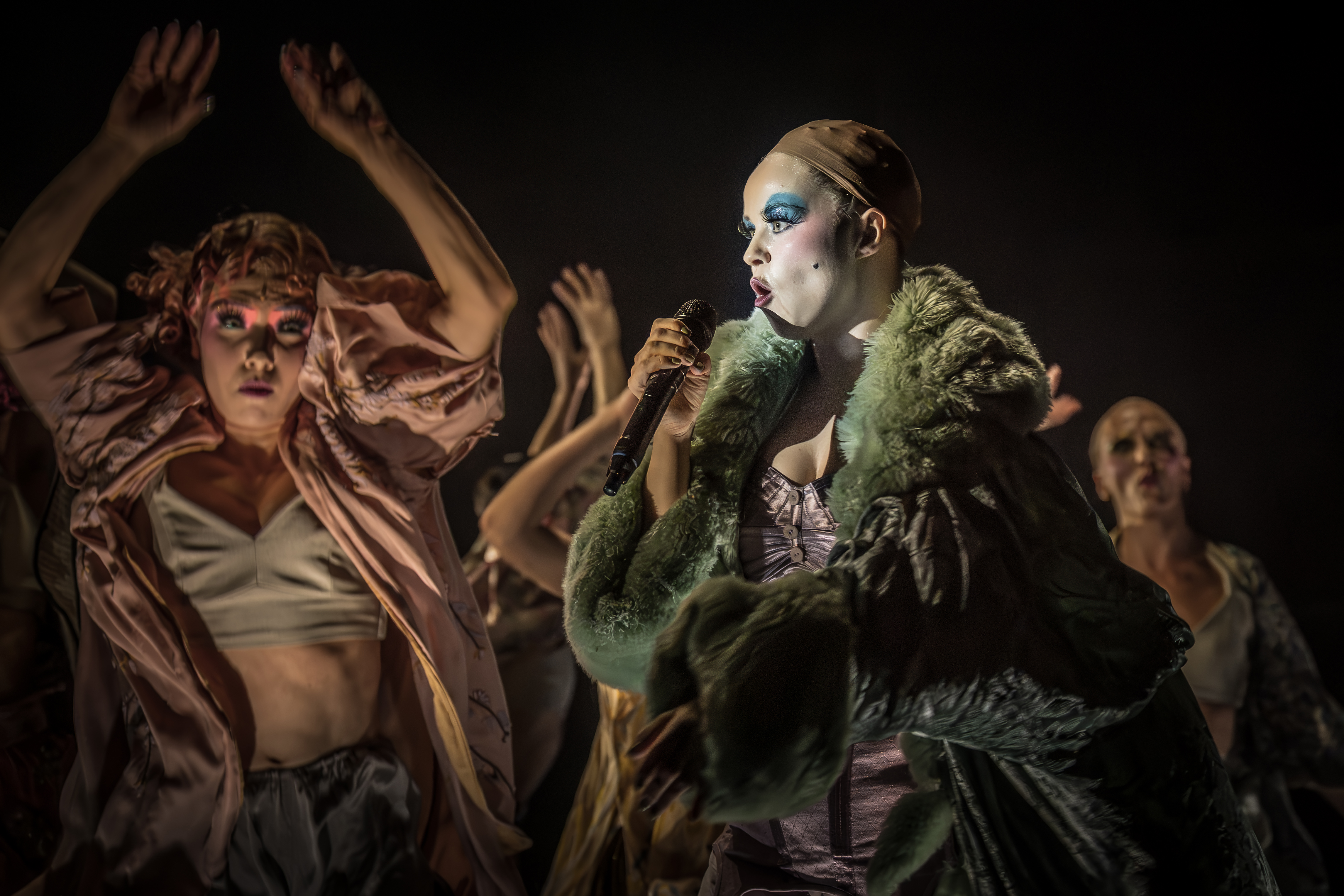 First Look at…Matt Willis & Katie Hall in Cabaret at the Kit Kat Club ...